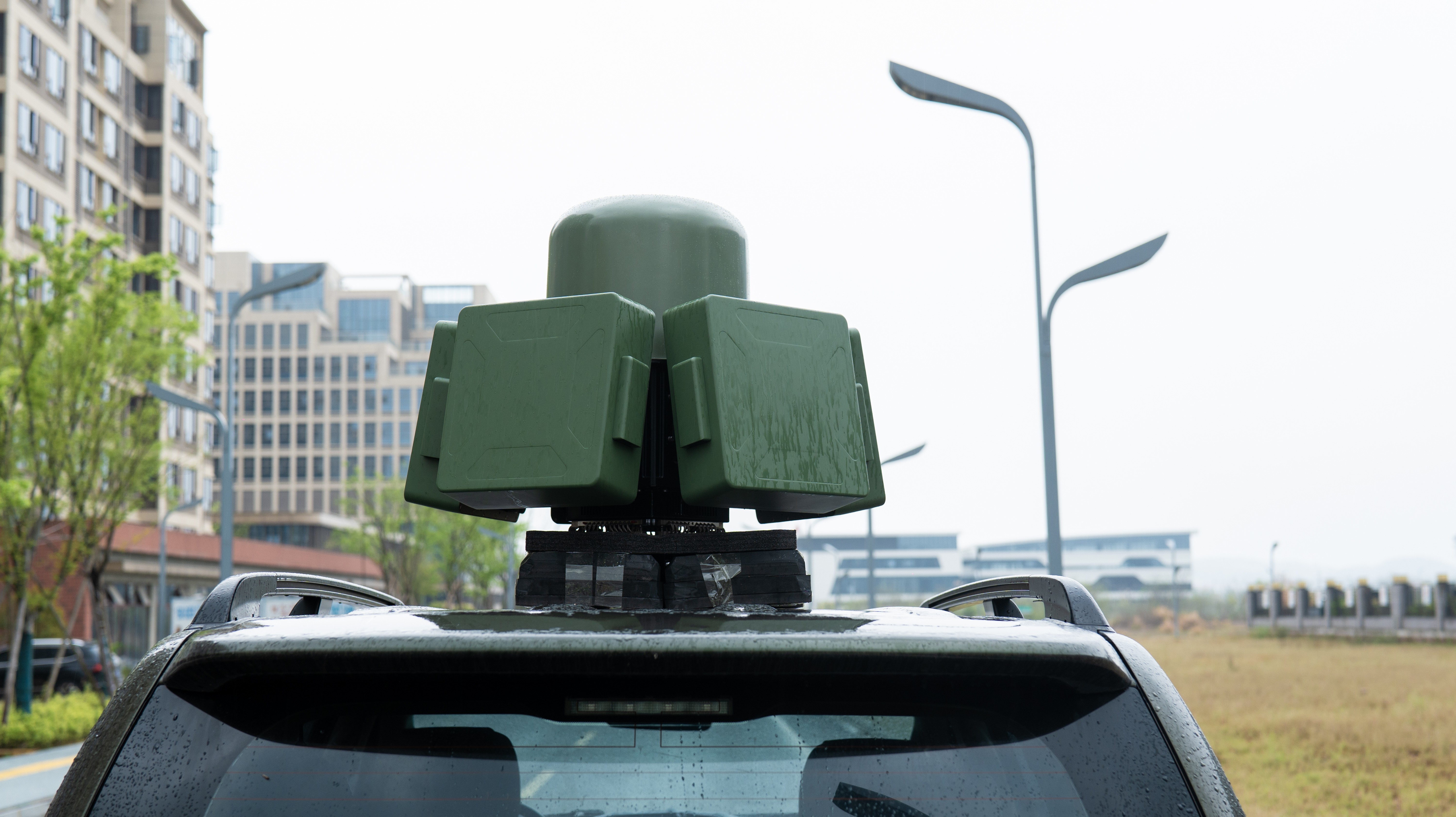 Vehicle-Mounted Drone Detection and Defense Equipment with 5km ...